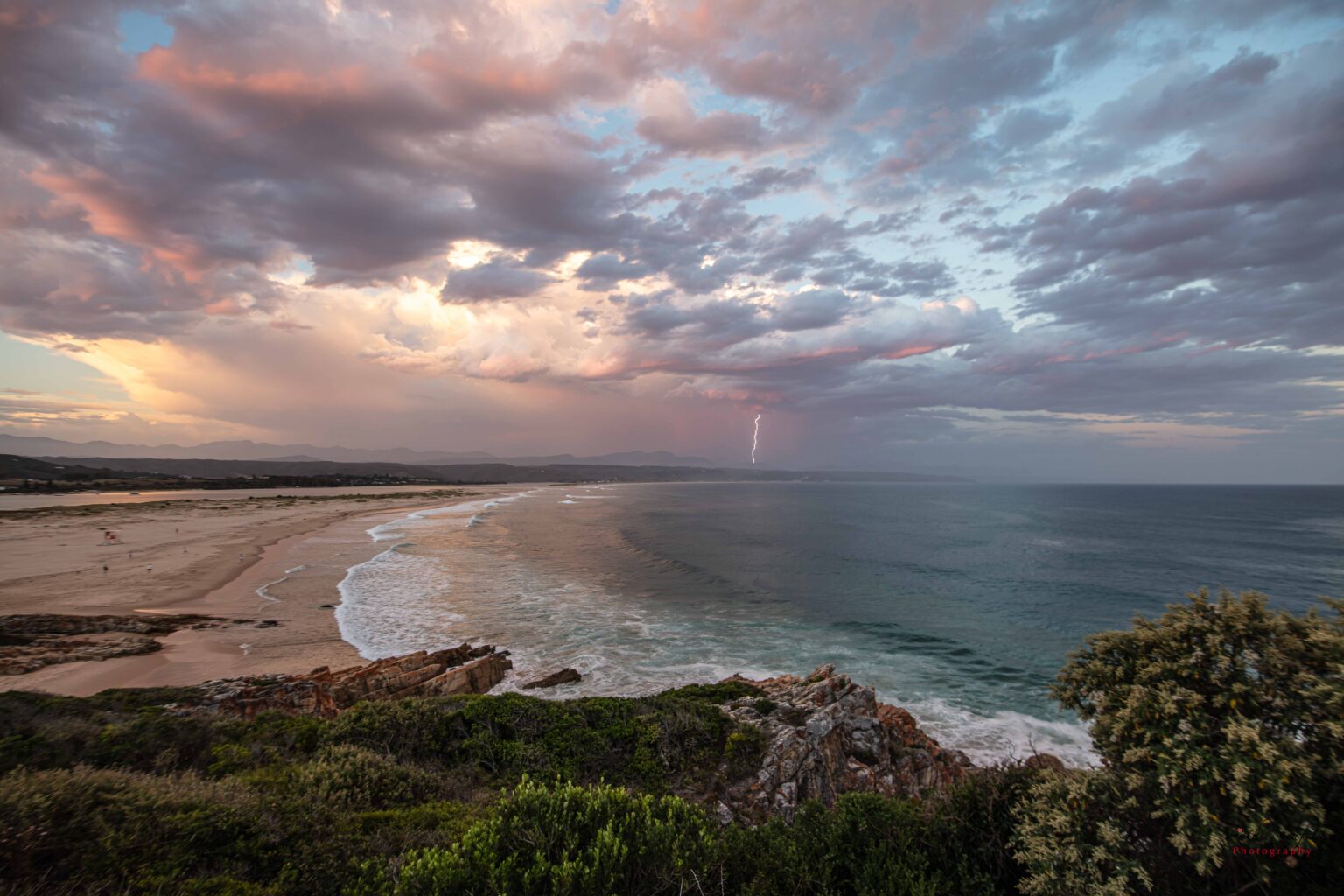 Sunset and lightning - Social News Exchange